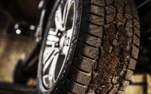 RAV4: The Difference Between the AWD and FWD - CarDeeply.com